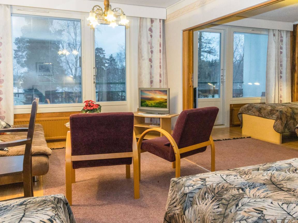 64 M² Talo ∙ 1 Makuuhuone ∙ 6 Vierasta - Ikaalinen