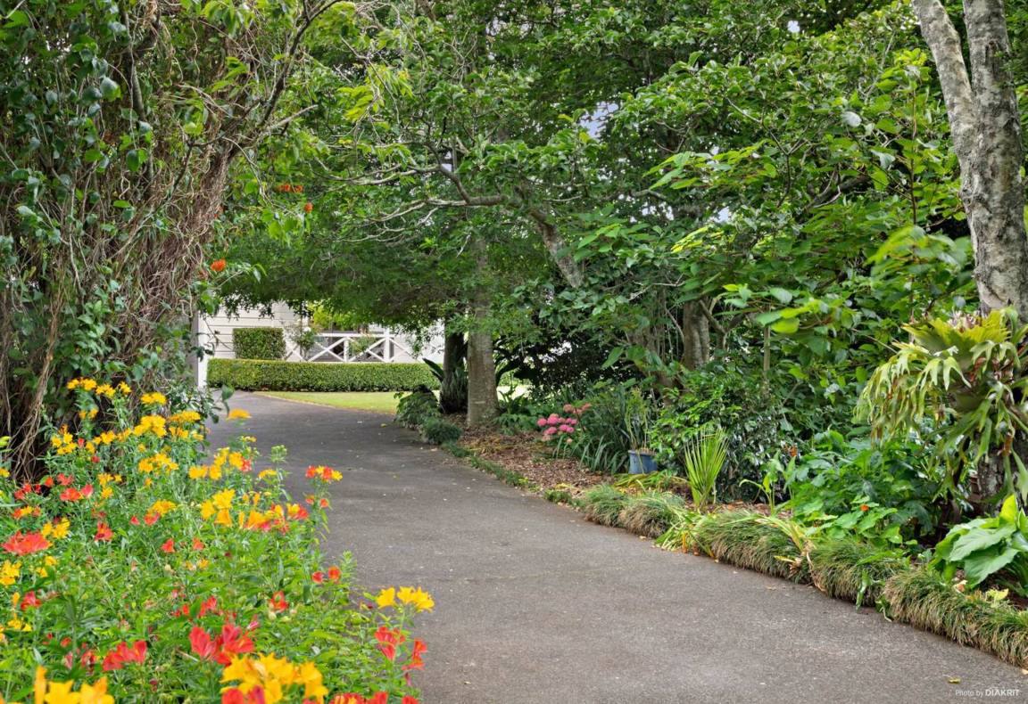 280 M² Farmhouse ∙ 3 Bedrooms ∙ 6 Guests - Tuakau