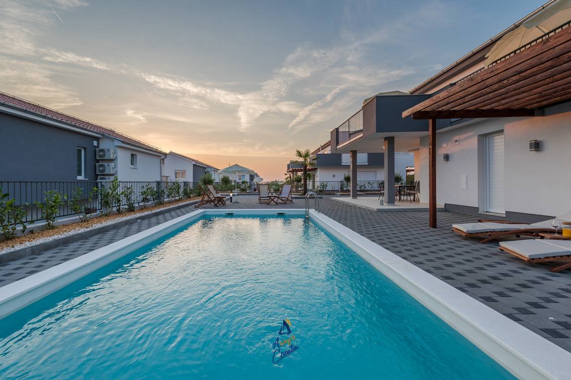 190 M² Villa ∙ 4 Schlafzimmer ∙ 8 Gäste - Sukošan