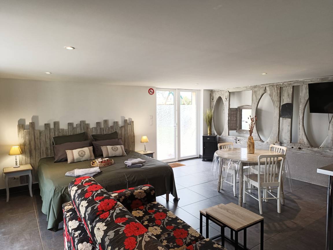 36 M² Studio ∙ 1 Slaapkamer ∙ 4 Gasten - Langon