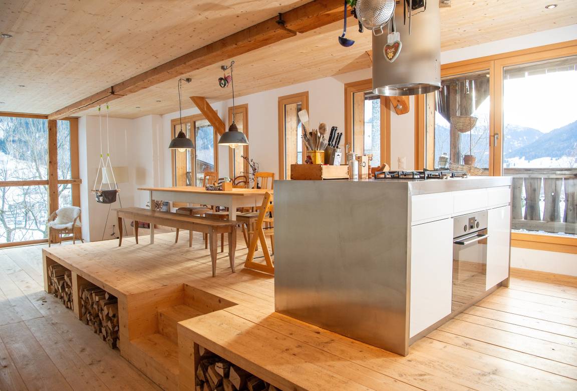230 M² Ferienhaus ∙ 2 Schlafzimmer ∙ 4 Gäste - Savognin