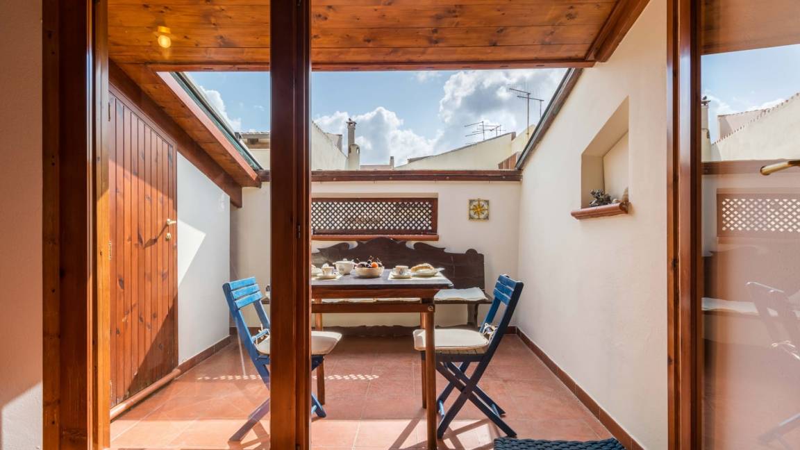 104 M² Apartamento ∙ 3 Habitaciones ∙ 5 Huéspedes - Alguer