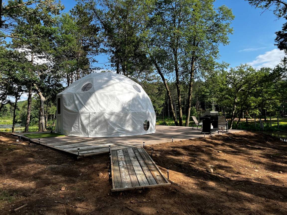 Camping ∙ 1 Bedroom ∙ 4 Guests - Wisconsin