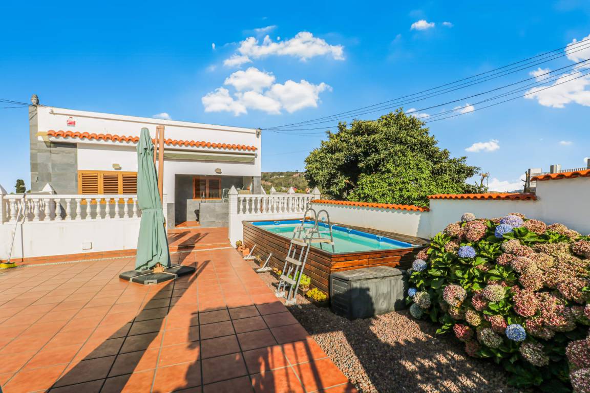 100 M² Maison De Vacances ∙ 3 Chambres ∙ 6 Personnes - Arucas