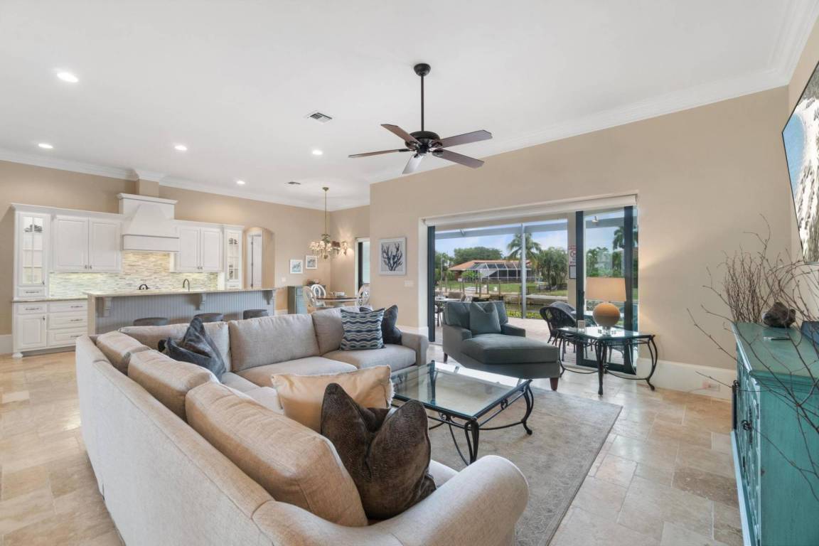 242 M² House ∙ 3 Bedrooms ∙ 8 Guests - Marco Island, FL