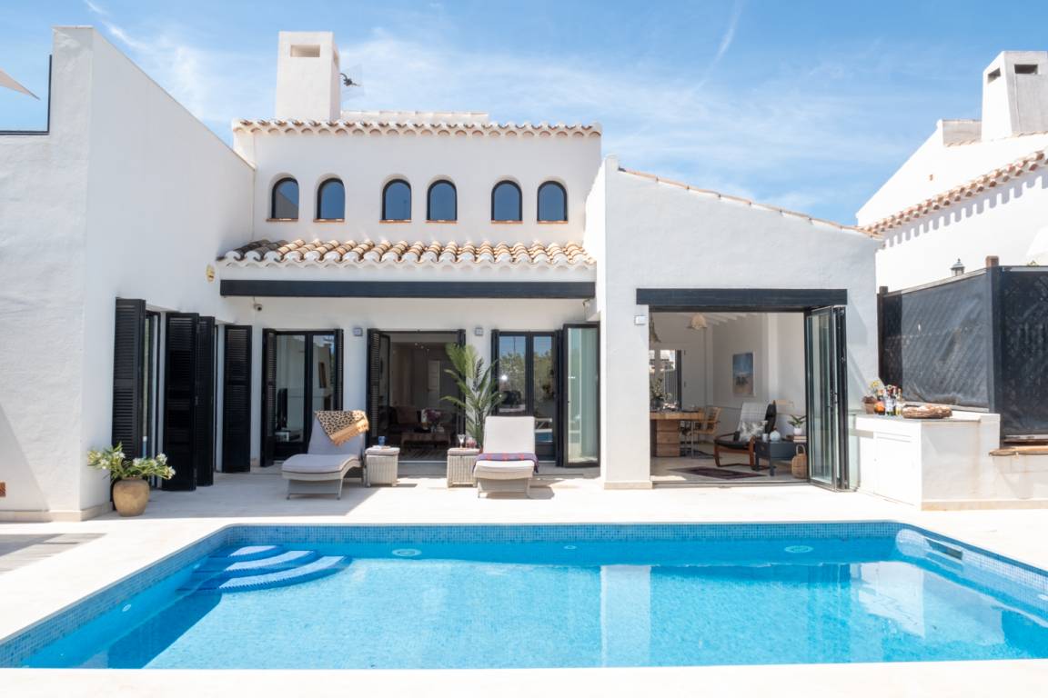 170 M² Villa ∙ 4 Bedrooms ∙ 8 Guests - Murcia
