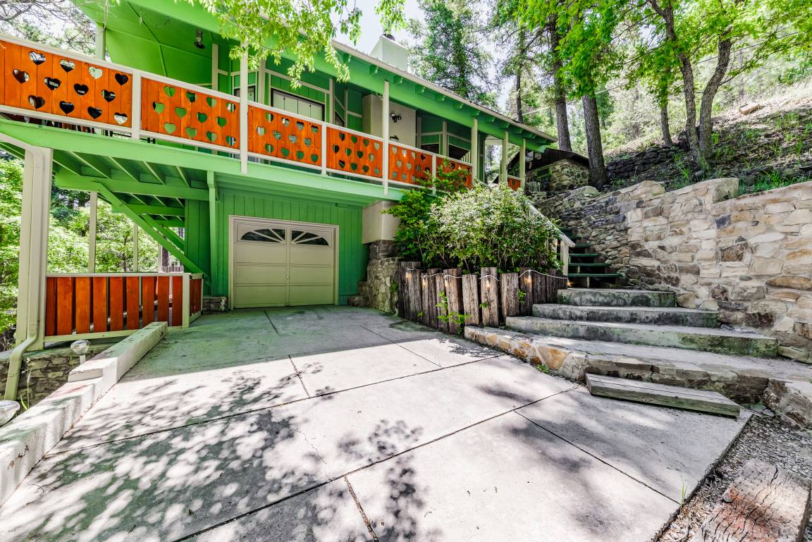 House ∙ 3 Bedrooms ∙ 8 Guests - Ruidoso, NM