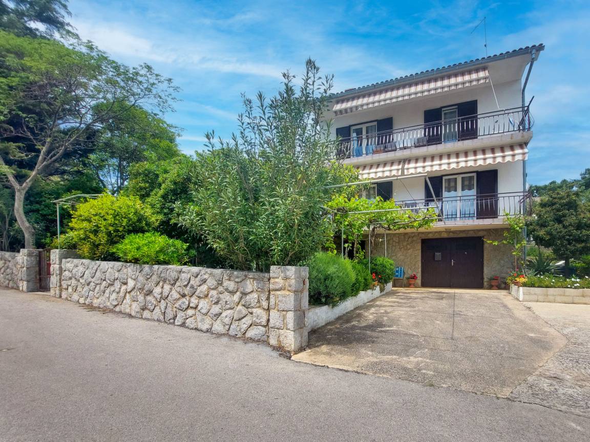 70 M² Apartment ∙ 2 Bedrooms ∙ 5 Guests - Punat