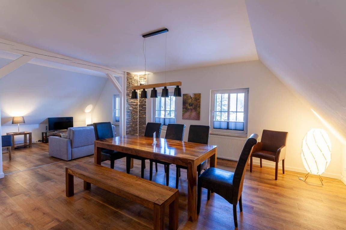 120 M² Ferienwohnung ∙ 4 Schlafzimmer ∙ 10 Gäste - Braunlage