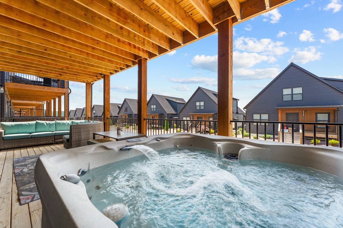 316 M² House ∙ 7 Bedrooms ∙ 18 Guests - Branson, MO