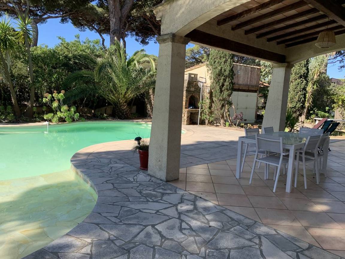 220 M² Villa ∙ 5 Chambres ∙ 10 Personnes - Le Pradet