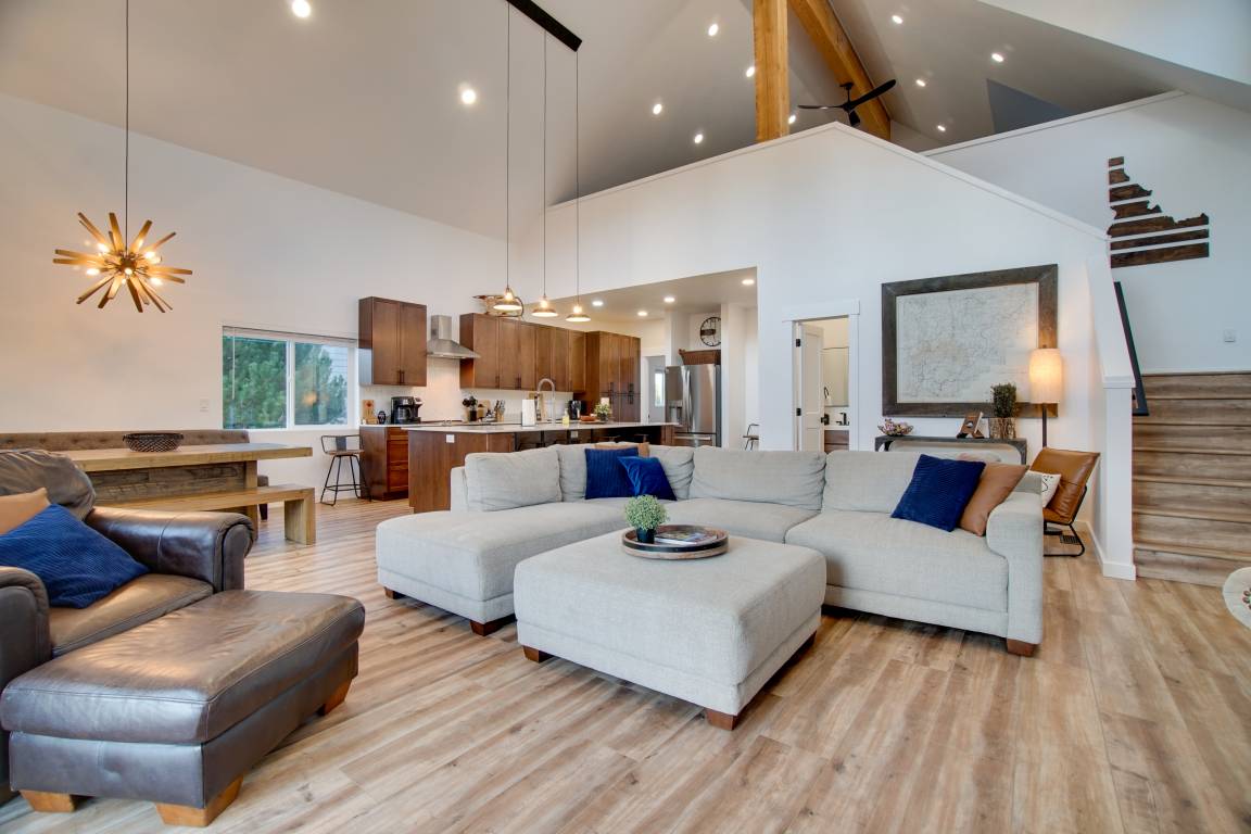 236 M² House ∙ 4 Bedrooms ∙ 12 Guests - Donnelly, ID