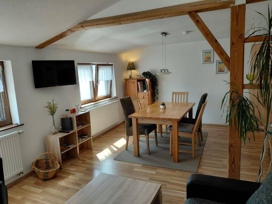 75 M² Ferienwohnung ∙ 2 Schlafzimmer ∙ 5 Gäste - Bamberg