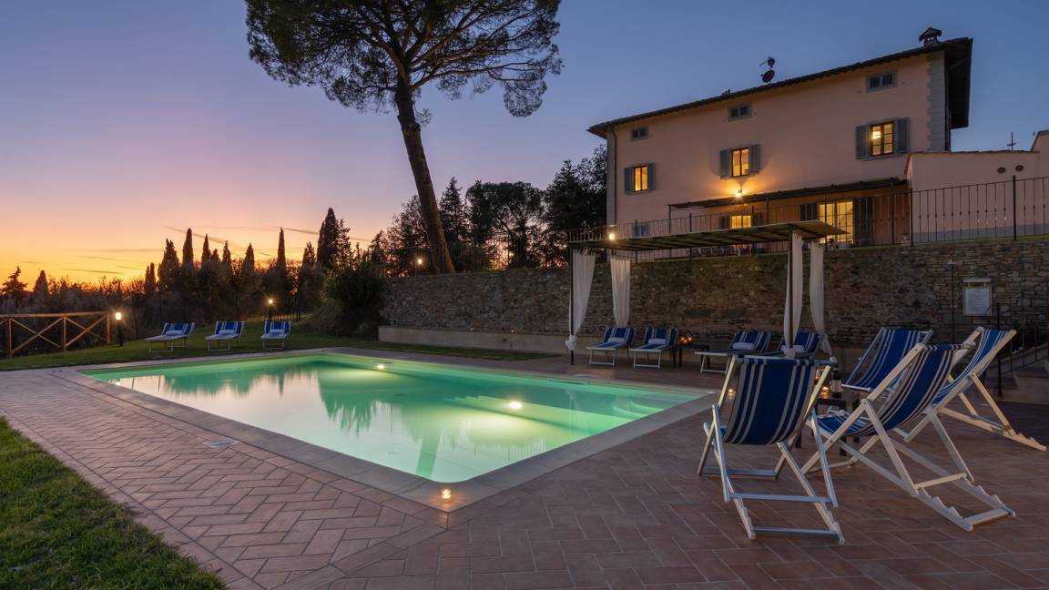 256 M² Villa ∙ 6 Bedrooms ∙ 12 Guests - Certaldo