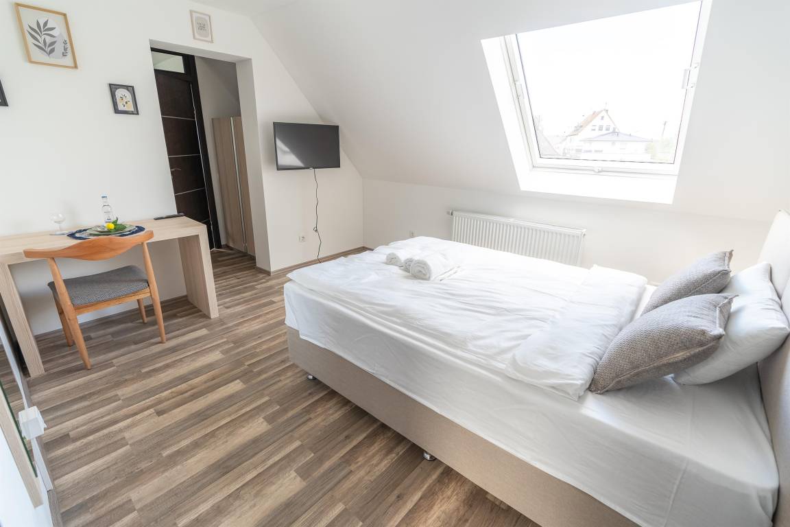 30 M² Hotelli ∙ 2 Vierasta - Neuwied