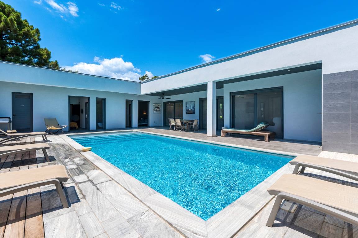 147 M² Villa ∙ 3 Chambres ∙ 6 Personnes - Sainte-Lucie de Porto-Vecchio
