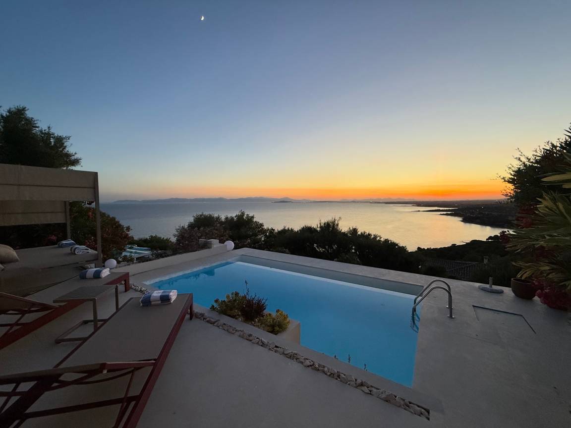 120 M² Villa ∙ 3 Bedrooms ∙ 7 Guests - Quartu Sant'Elena