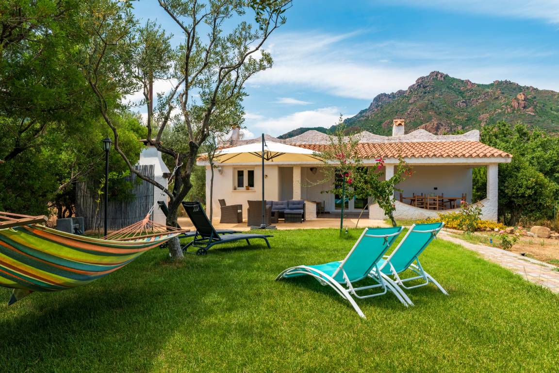 110 M² House ∙ 3 Bedrooms ∙ 8 Guests - Tertenia