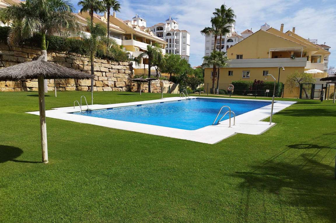 90 M² Appartement ∙ 2 Chambres ∙ 4 Personnes - Estepona