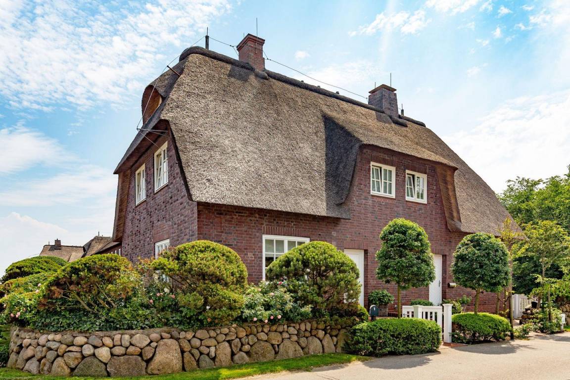 140 M² House ∙ 2 Bedrooms ∙ 4 Guests - List