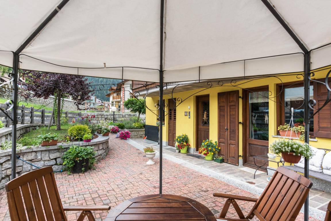 70 M² Apartment ∙ 2 Bedrooms ∙ 4 Guests - Madonna di Campiglio