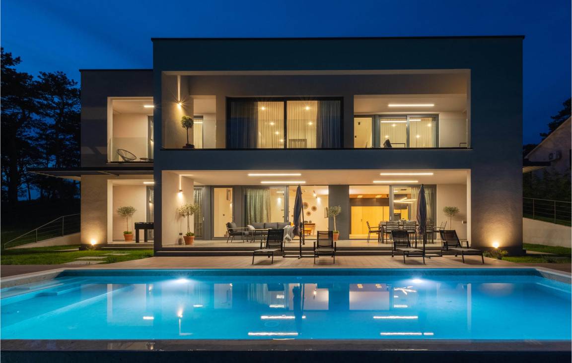 300 M² Huis ∙ 4 Slaapkamers ∙ 8 Gasten - Rabac