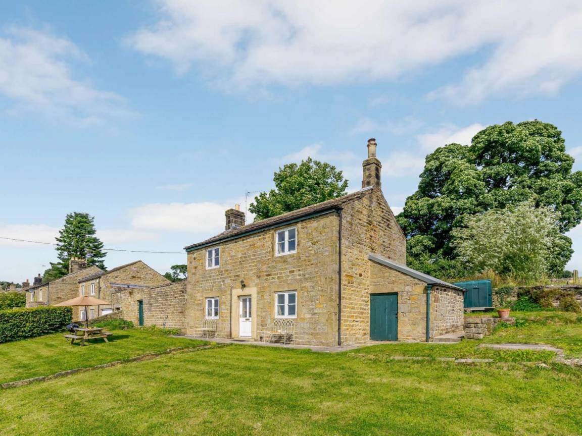 Cottage ∙ 3 Bedrooms ∙ 5 Guests - Masham