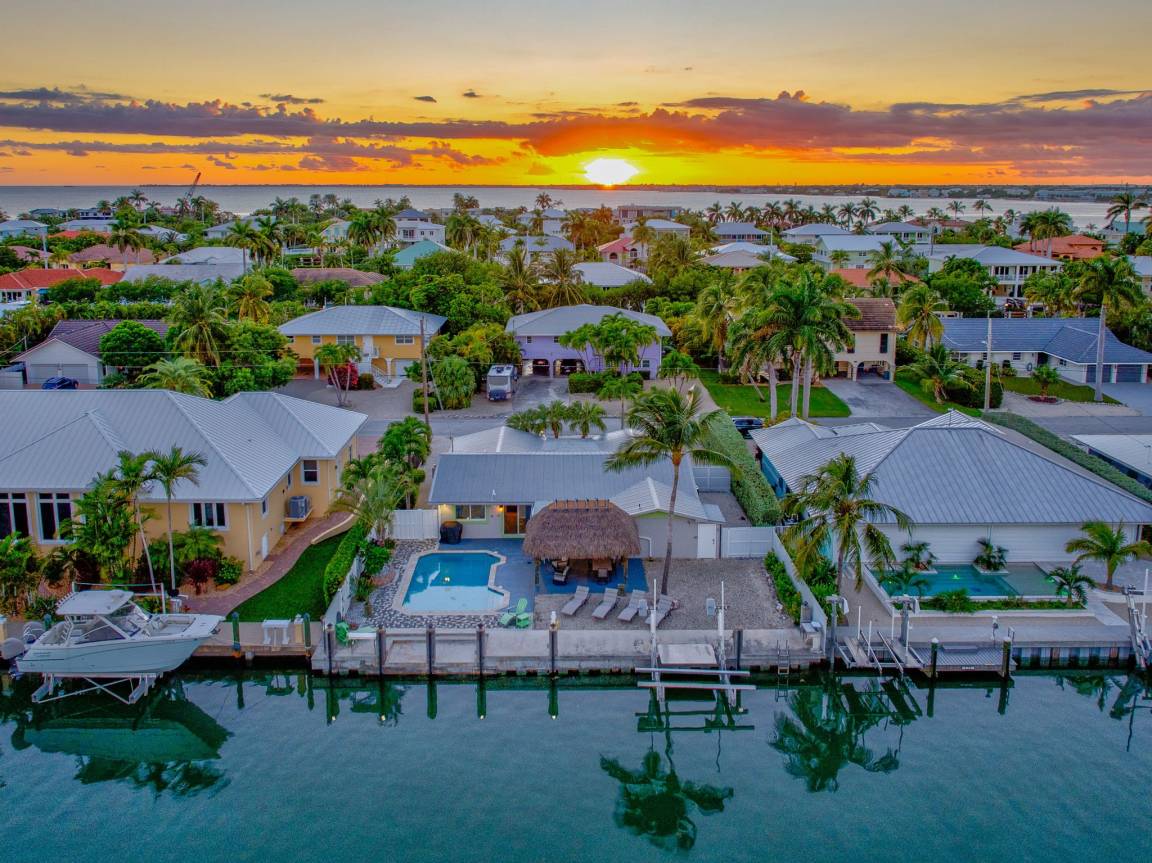 226 M² House ∙ 4 Bedrooms ∙ 10 Guests - Key Colony Beach, FL