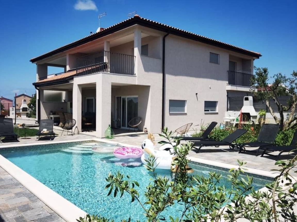 160 M² Ferienhaus ∙ 3 Schlafzimmer ∙ 6 Gäste - Novigrad