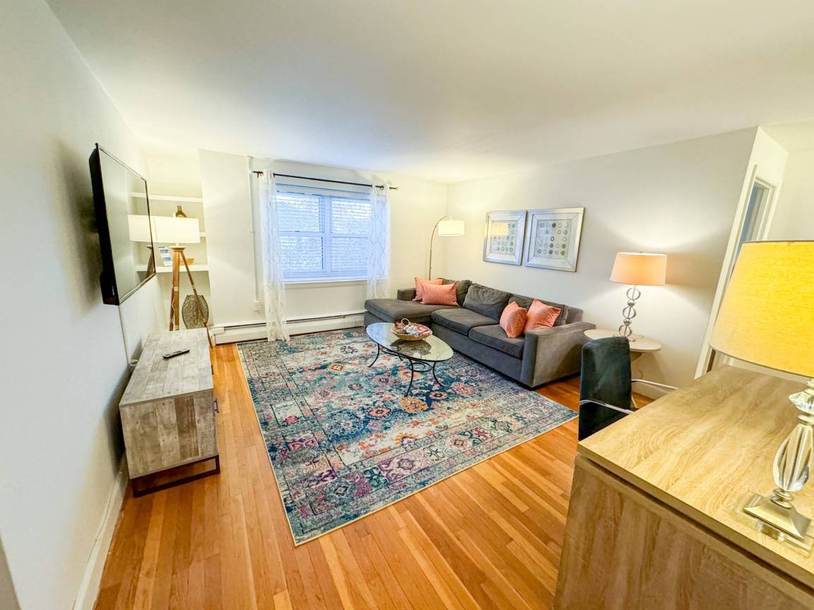 84 M² Apartment ∙ 2 Bedrooms ∙ 4 Guests - Mission Hill - Boston