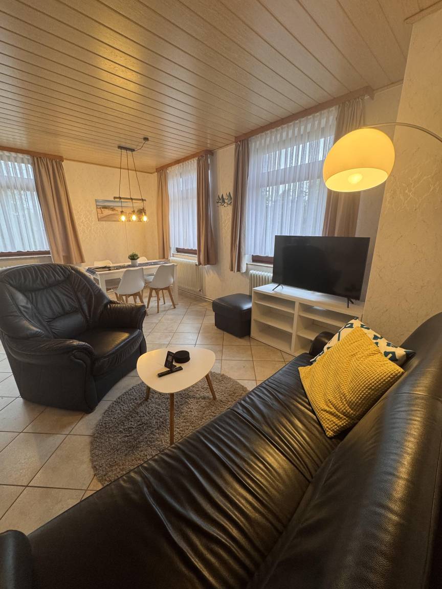68 M² Ferienwohnung ∙ 2 Schlafzimmer ∙ 4 Gäste - Butjadingen