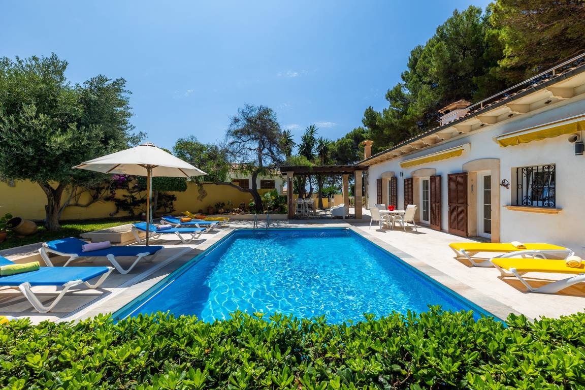 300 M² Villa ∙ 4 Schlafzimmer ∙ 8 Gäste - Canyamel