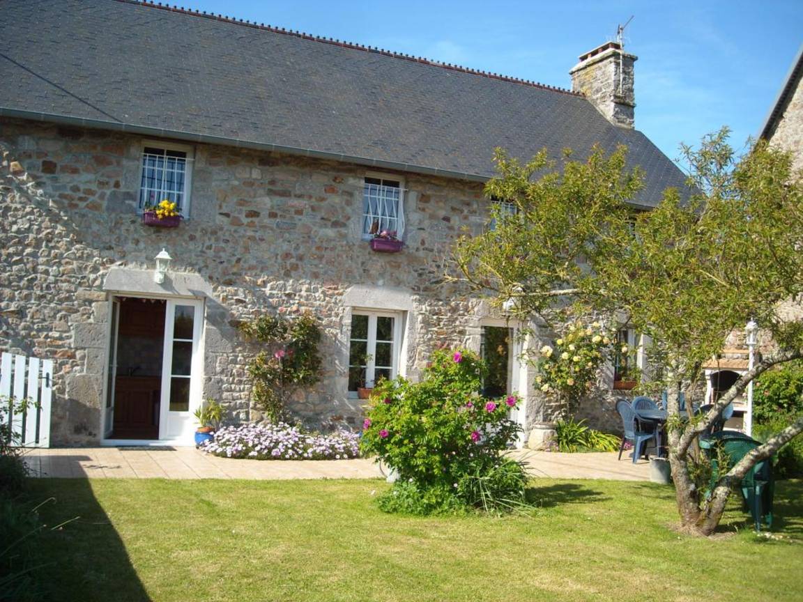 112 M² Cottage ∙ 4 Chambres ∙ 8 Personnes - ibis budget Coutances