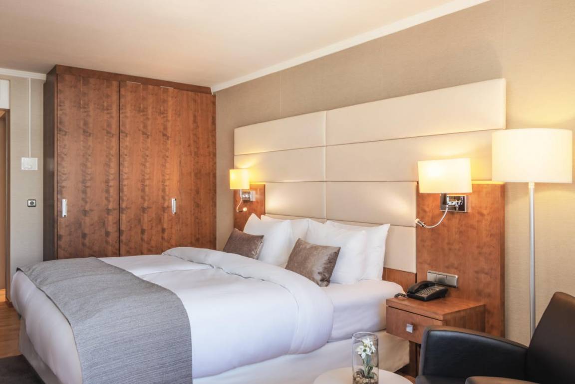 59 M² Apartment ∙ 1 Bedroom ∙ 2 Guests - Frankfurt