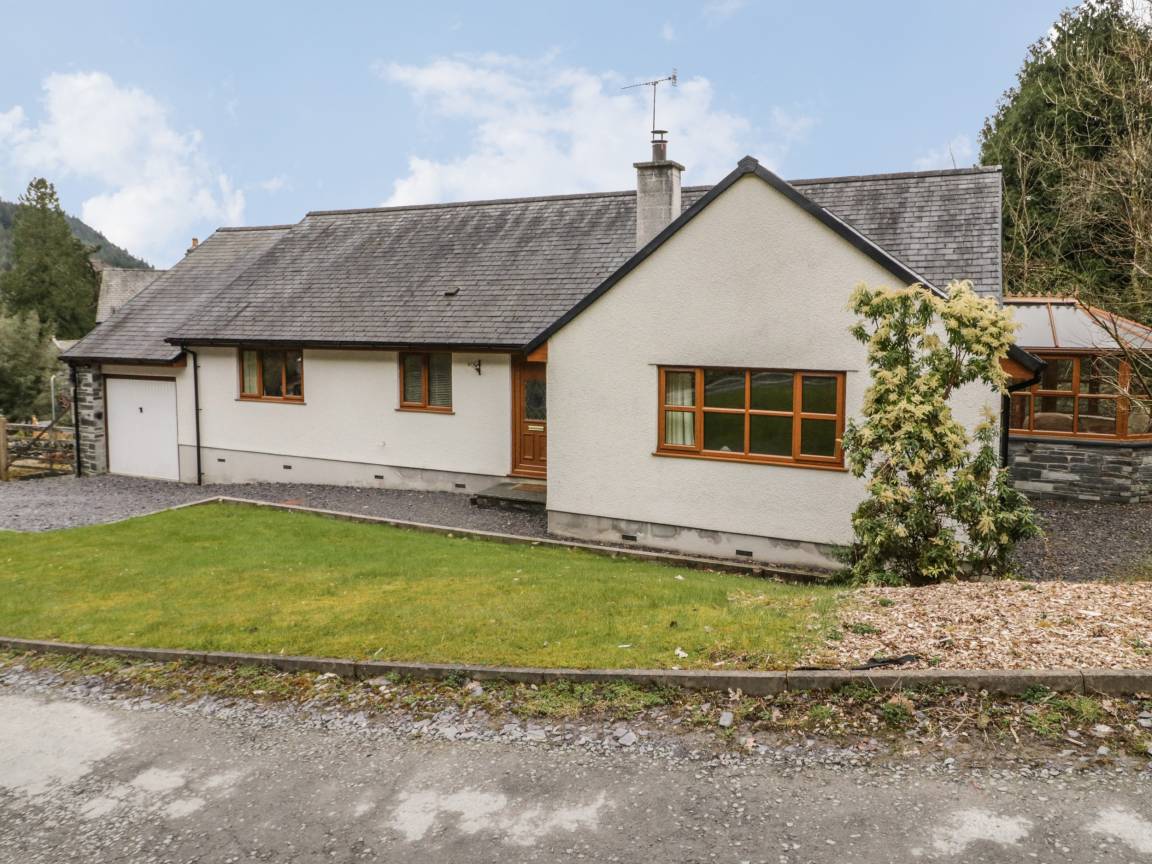 Cottage ∙ 4 Bedrooms ∙ 8 Guests - Betws-y-Coed