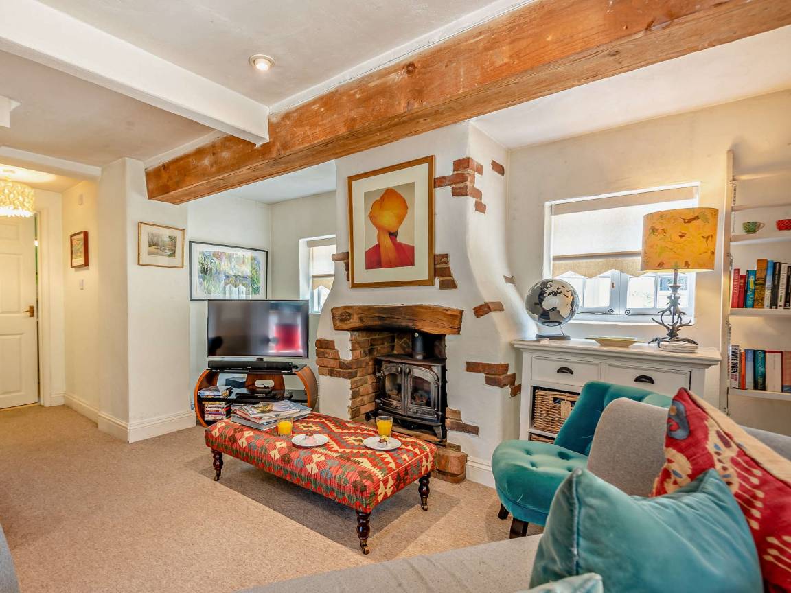 Cottage ∙ 2 Bedrooms ∙ 4 Guests - Southampton