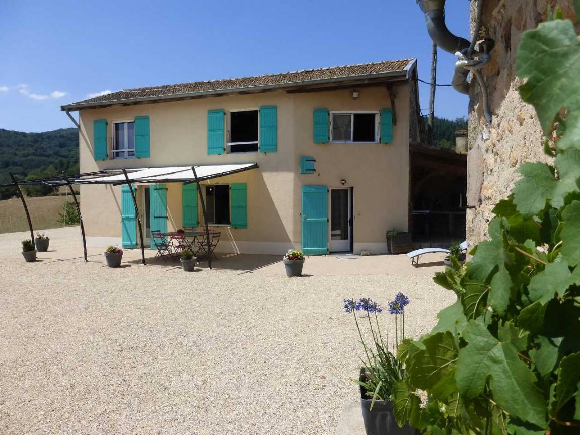 77 M² Gîte ∙ 3 Chambres ∙ 6 Personnes - Juliénas