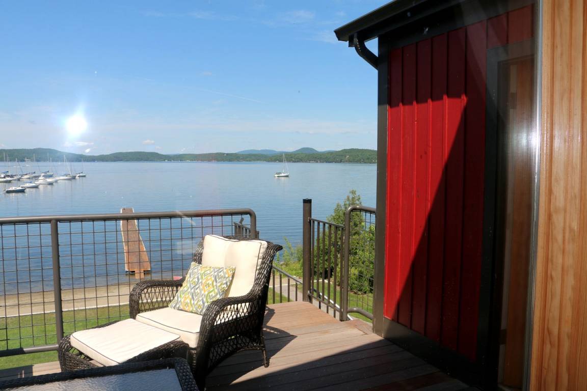 Lodge ∙ 1 Bedroom ∙ 4 Guests - Burlington, VT