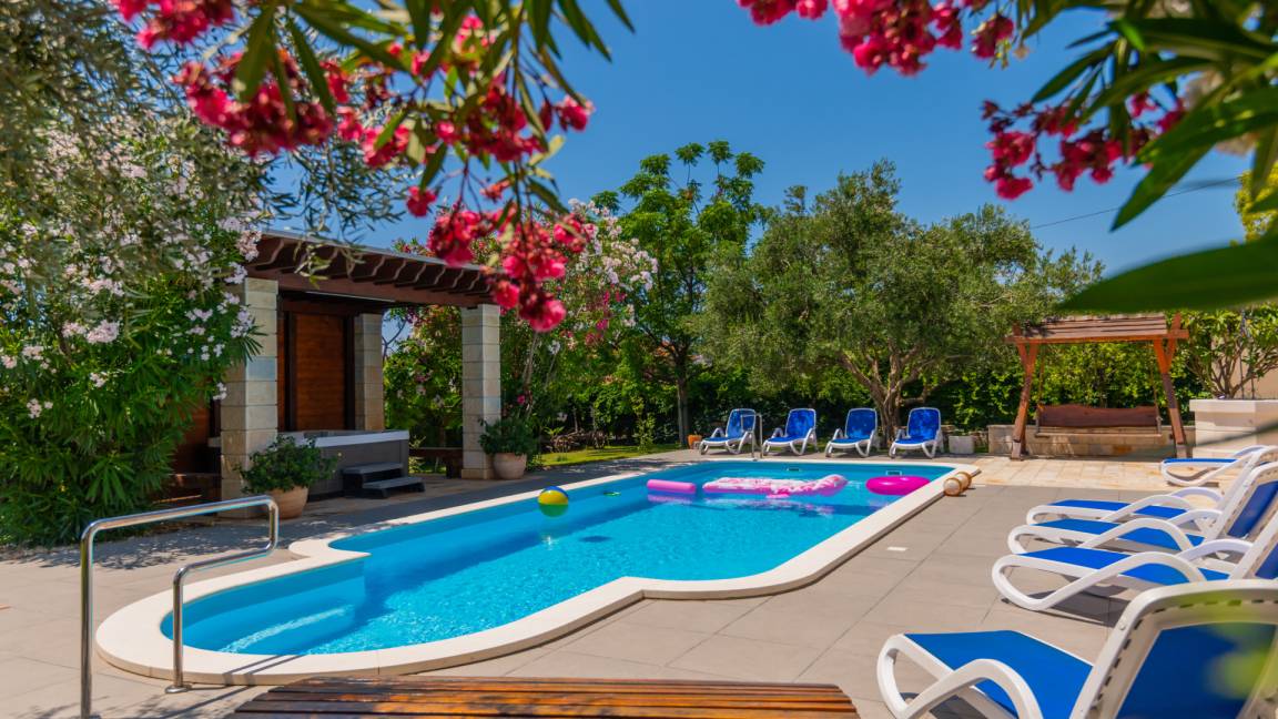 250 M² Villa ∙ 4 Chambres ∙ 9 Personnes - Split