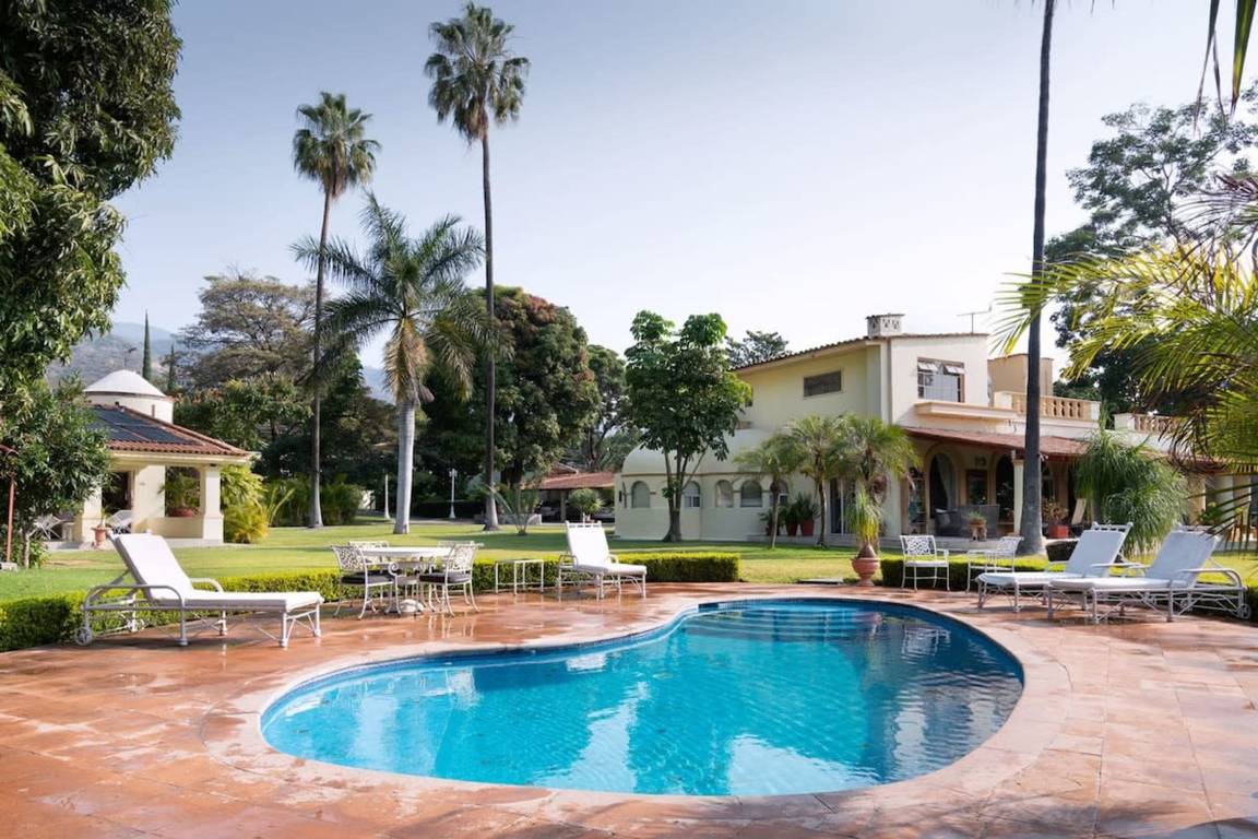 140 M² House ∙ 2 Bedrooms ∙ 4 Guests - Ajijic