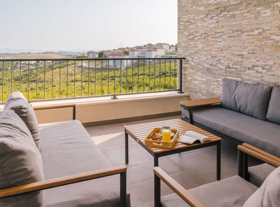 70 M² Ferienwohnung ∙ 2 Schlafzimmer ∙ 6 Gäste - Varaždin