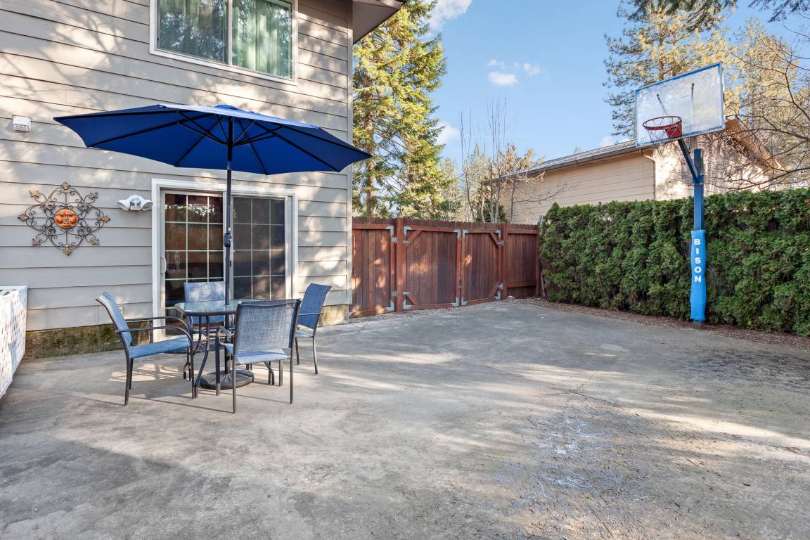 House ∙ 2 Bedrooms ∙ 4 Guests - Coeur d'Alene, ID