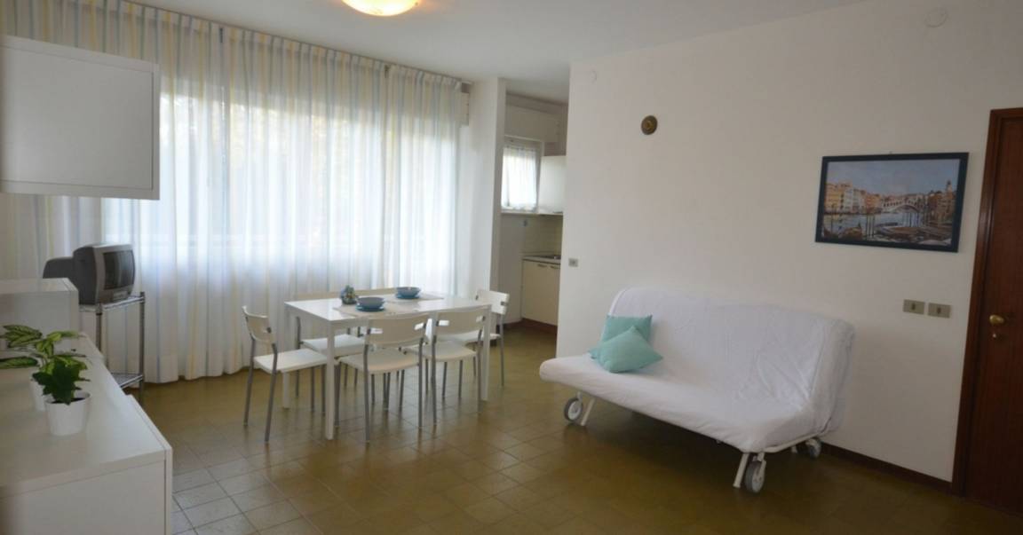 40 M² Apartament ∙ 2 Sypialnie ∙ 5 Gości - Bibione