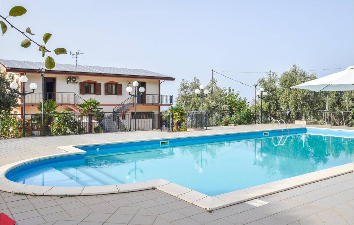 300 M² Casa Vacanza ∙ 6 Camere Da Letto ∙ 15 Ospiti - Acquedolci