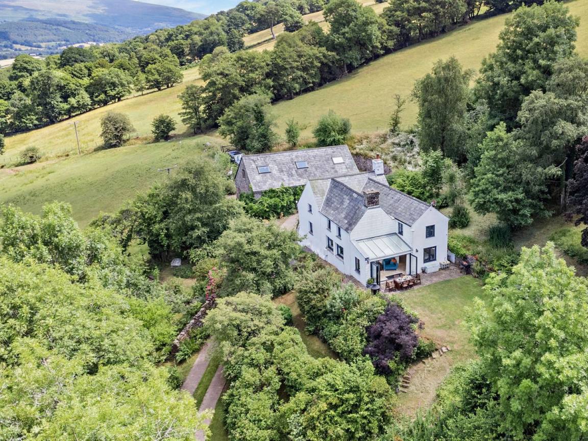 Cottage ∙ 3 Bedrooms ∙ 6 Guests - Brecon