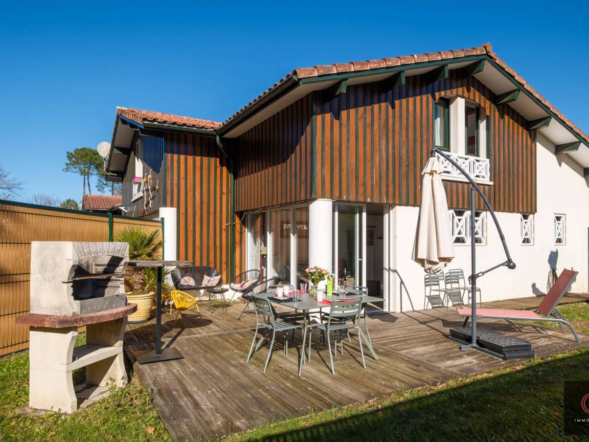 60 M² Ferienhaus ∙ 2 Schlafzimmer ∙ 6 Gäste - Biscarrosse