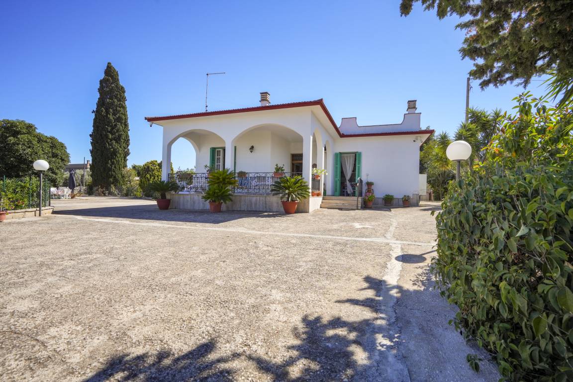 180 M² Villa ∙ 3 Slaapkamers ∙ 7 Gasten - Fasano