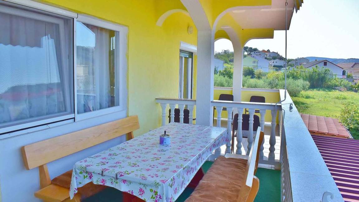 120 M² Apartment ∙ 4 Bedrooms ∙ 8 Guests - Lopar