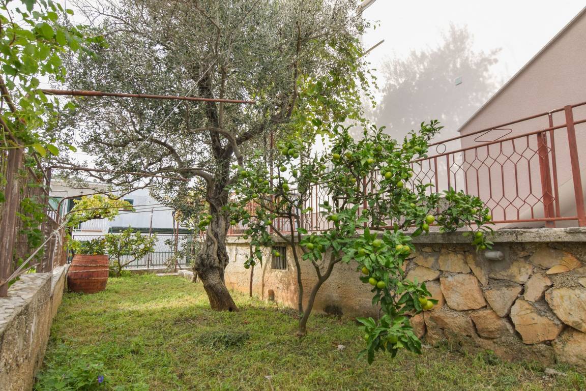 70 M² Ferienwohnung ∙ 3 Schlafzimmer ∙ 8 Gäste - Primošten