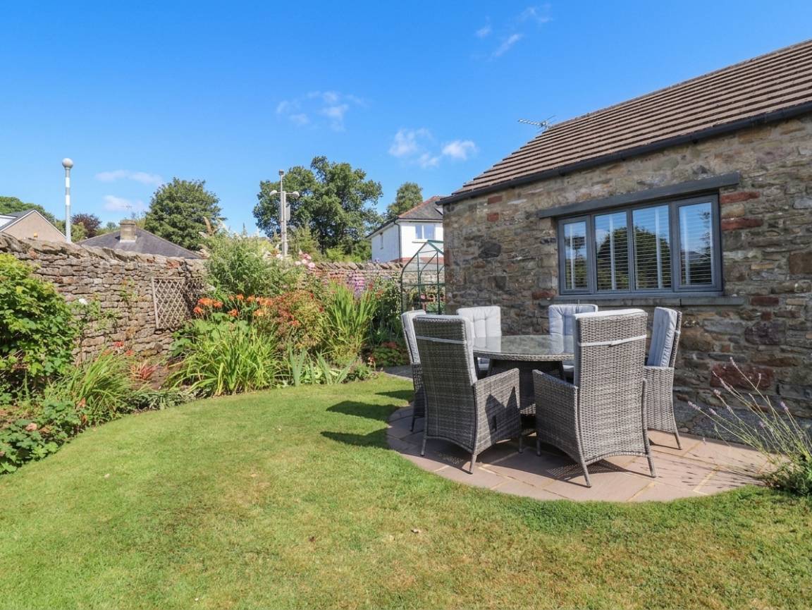 Cottage ∙ 3 Bedrooms ∙ 6 Guests - Settle